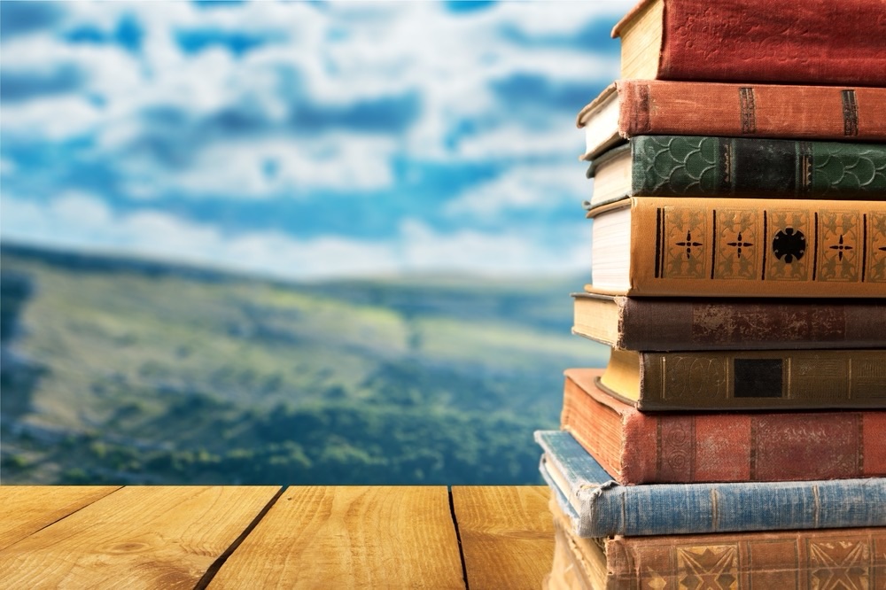 El libro “de descanso” | Through the looking glass
